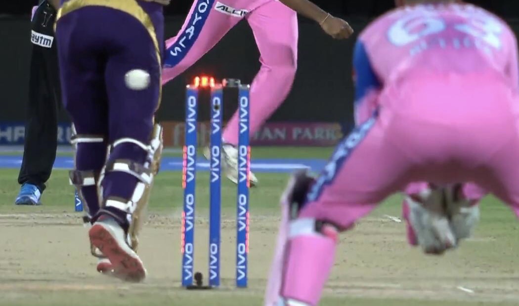 IPL 2019: Watch –Chris Lynn saved as bails don’t fall off an inside ...