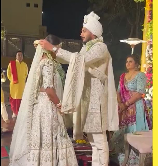 WATCH Akshar Patel Marries Fiancee Meha Shows Off His Dance Moves In