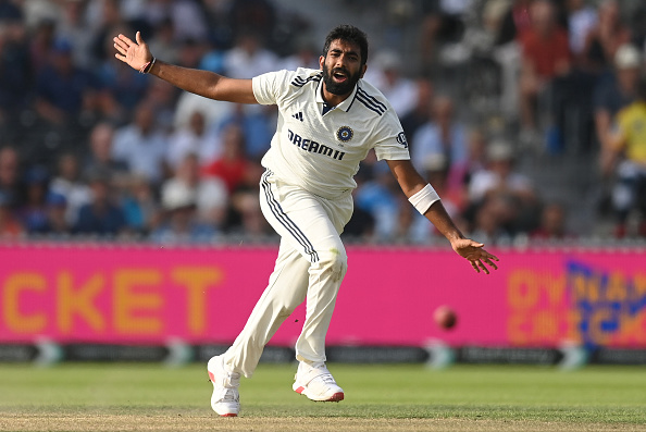 ENG v IND 2025: WATCH- Jasprit Bumrah limps on pavilion stairs after twisting ankle; Shastri ...
